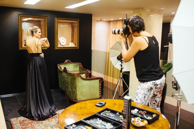 Making of da nova coleção de Miranda Castro reúne doze clientes ...