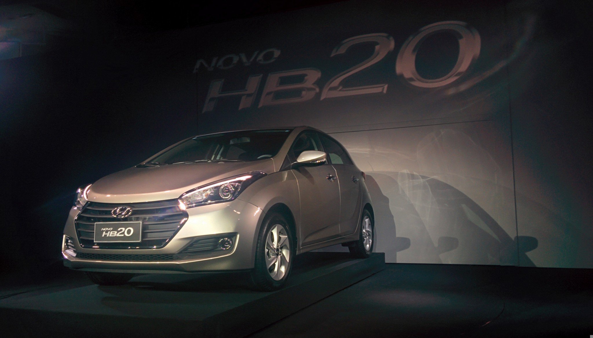 HB20 hatch ganha um tapa no visual | Metrópoles