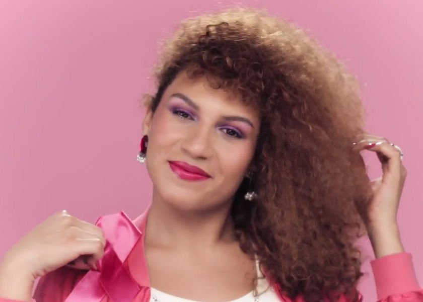Cantora Candy Mel é estrela de campanha do #OutubroRosa da Avon ...