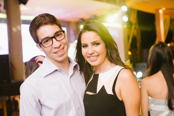 Felicidade e animação marcam noivado de Patrícia & Bruno | Metrópoles