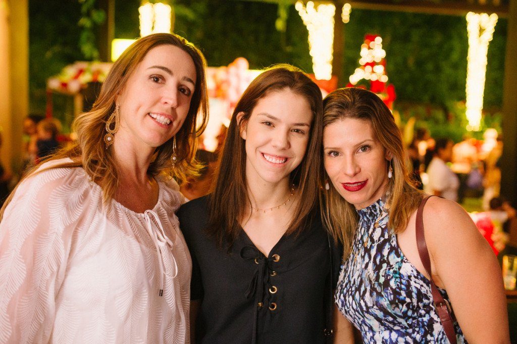 A pequena Liz completa 3 aninhos cercada de amigos | Metrópoles