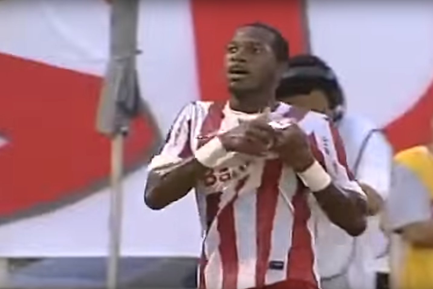 Após Conmebol, Fifa também suspende volante Fred por um ano em caso de ...