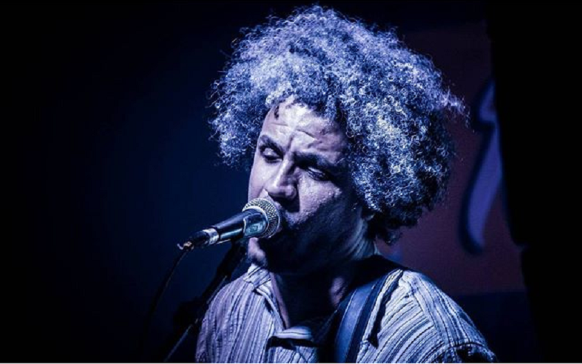 Felipe Barão comemora 18 anos de carreira no Café Savanna | Metrópoles