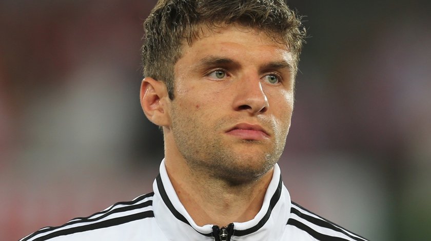 Müller marca dois, Bayern vira sobre Darmstadt e mantém os 100% em casa ...