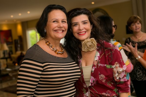 Márcia e Alice Bittar celebram aniversário entre amigas | Metrópoles