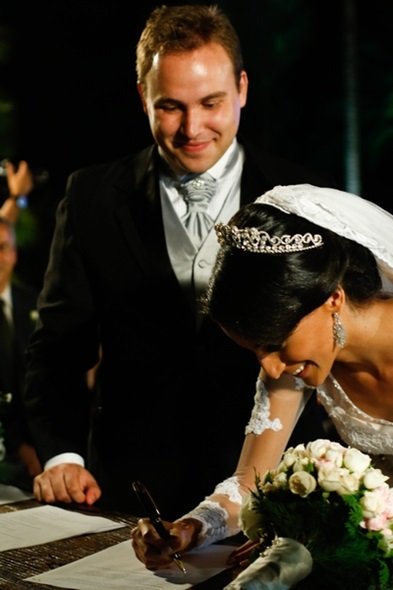 Sara Dalete e Erick Lopes vencem projeto e se casam | Metrópoles