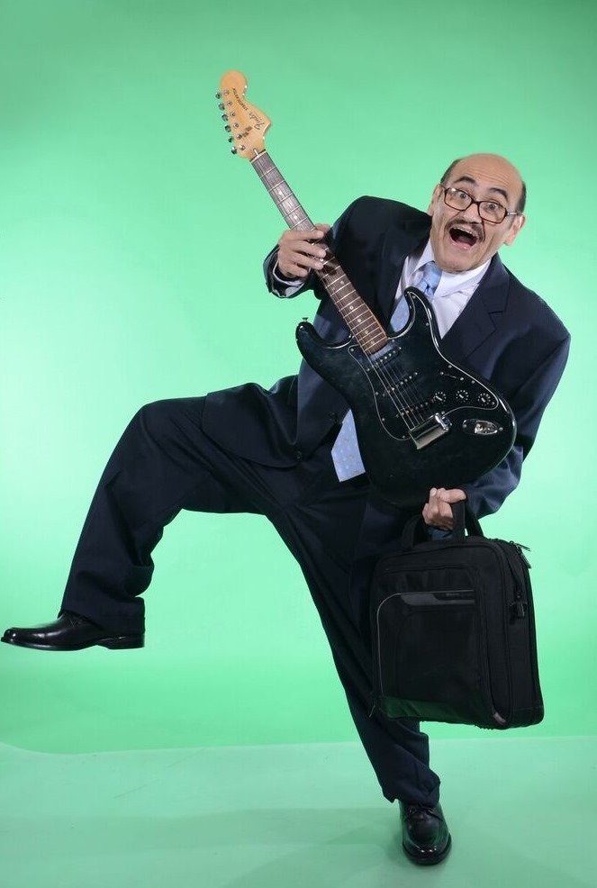 Sr. Barriga de “Chaves”, fala sobre a relação com o Brasil | Metrópoles