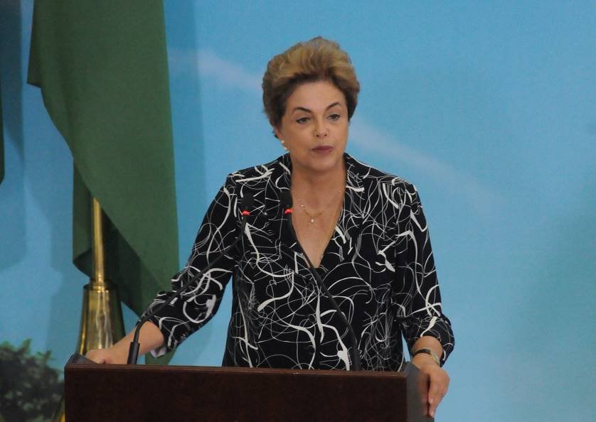 Para Dilma, será difícil Temer acabar com os programas da sua gestão ...