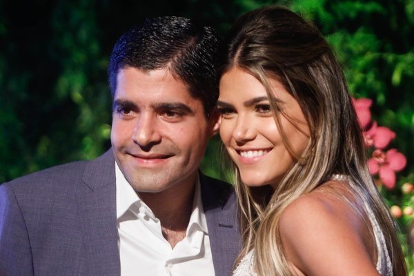 ACM Neto e a brasiliense Tatá Canhedo terminam noivado | Metrópoles