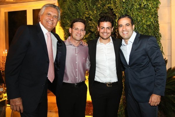 Tatá Canhedo e prefeito ACM Neto realizam noivado na capital | Metrópoles