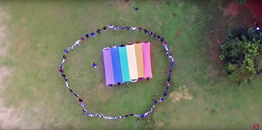 Vlogger Federico Devito divulga impactante vídeo contra o preconceito ...