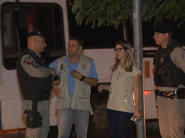 Repórter Da Globo é Assaltada Enquanto Fazia Matéria Sobre Insegurança