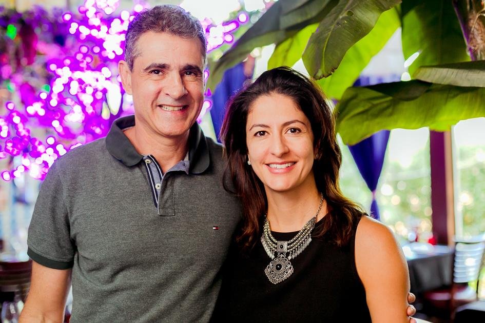 Chef Mara Alcamim recebe festa surpresa de aniversário | Metrópoles