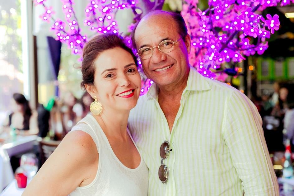 Chef Mara Alcamim recebe festa surpresa de aniversário | Metrópoles