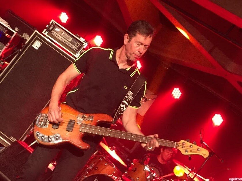 Baixista André Muller, da Plebe Rude, é um dos convidados do Ossobuco ...