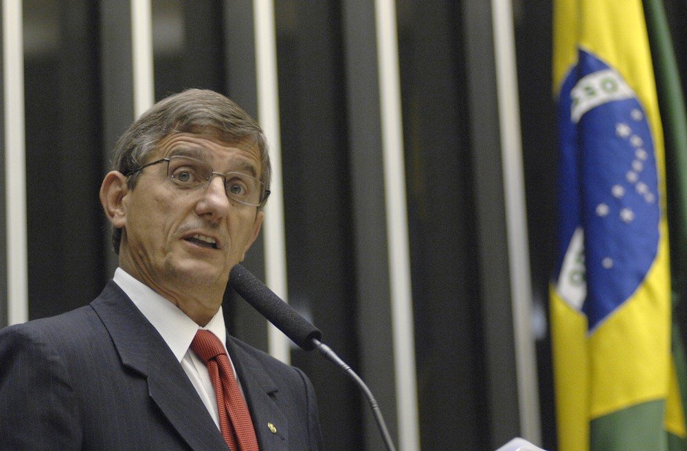 Perondi: presidente ainda está indignado sobre conspiração | Metrópoles