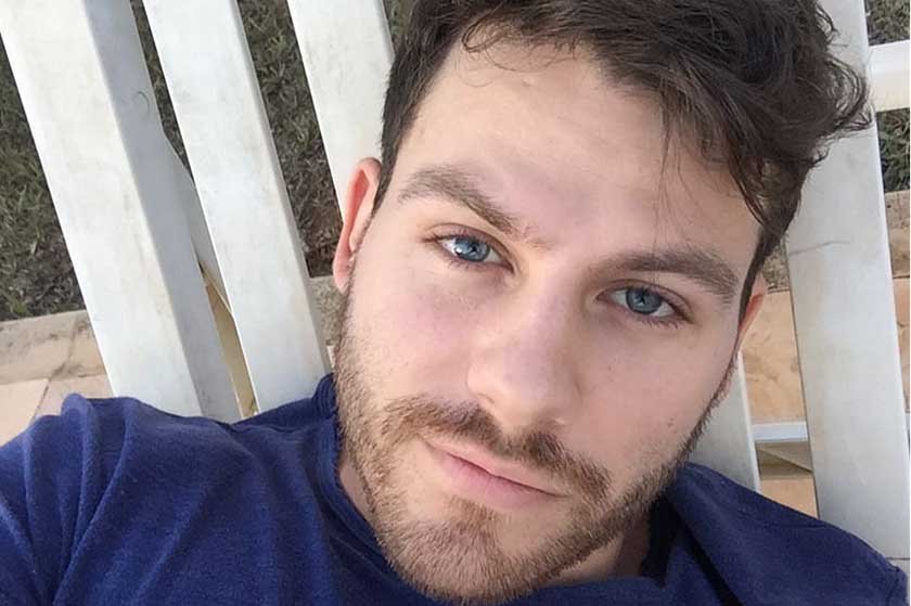 Gabriel Correa aposta na beleza e no talento para ganhar o “The Voice ...