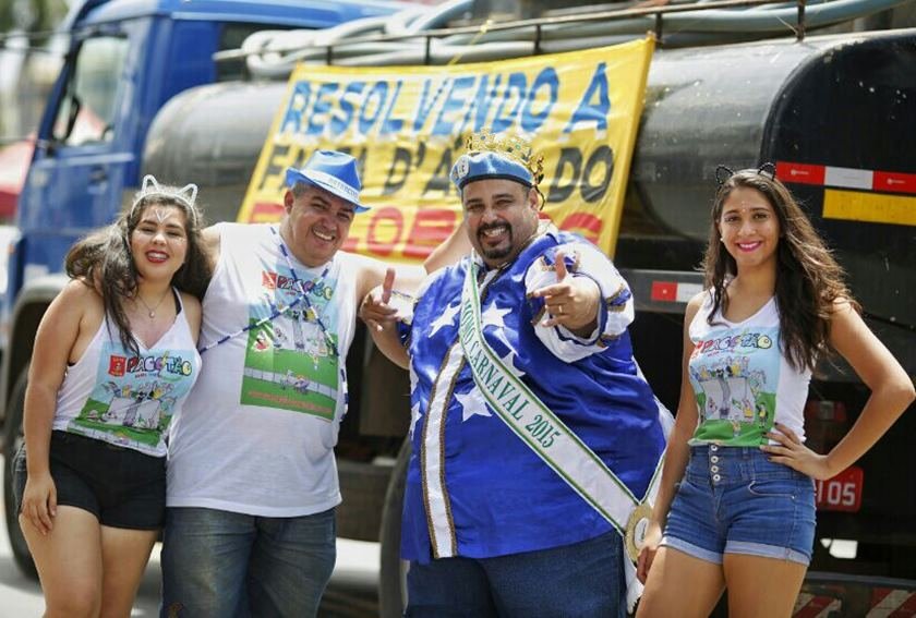 Pacotão sai pelo centro de Brasília no último dia de carnaval | Metrópoles