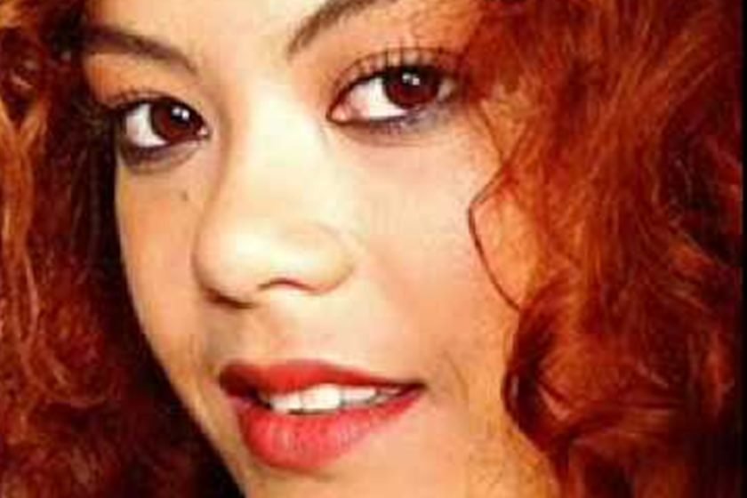 Lembra dela? Cantora do hit “Tô nem aí” faz apresentação em shopping ...