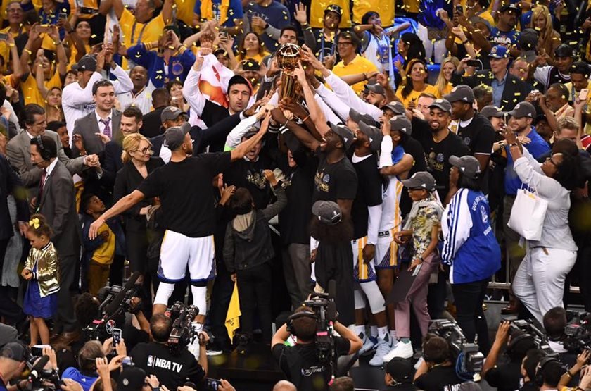Golden State Warriors vence, fecha série e conquista o título da NBA ...