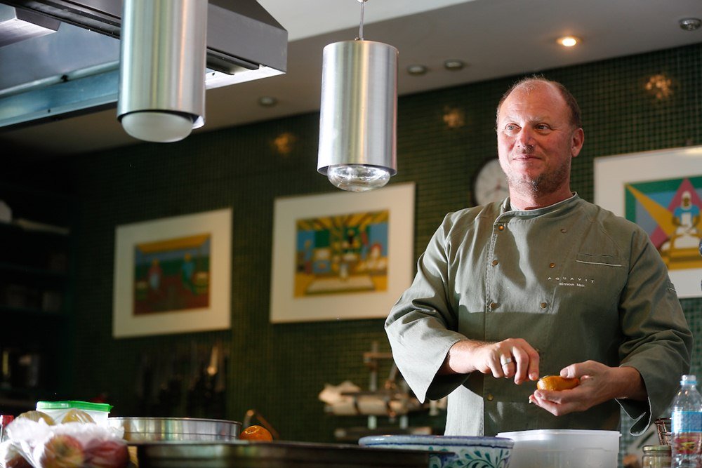 Simon Lau e projeto Mesa pra Doze lançam jantares com menus temáticos ...