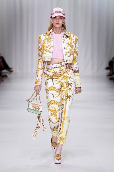 Versace: os melhores looks do desfile mais icônico da temporada ...