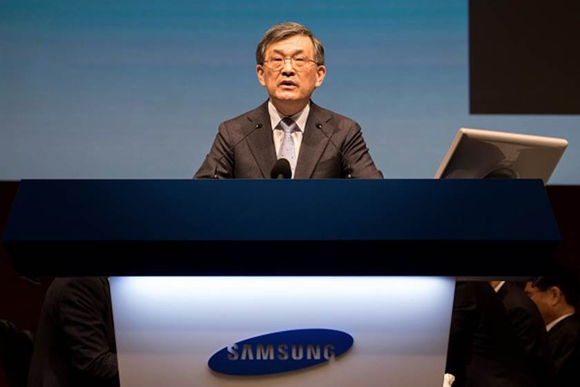 CEO da Samsung renuncia ao cargo e cita “crise sem precedentes ...
