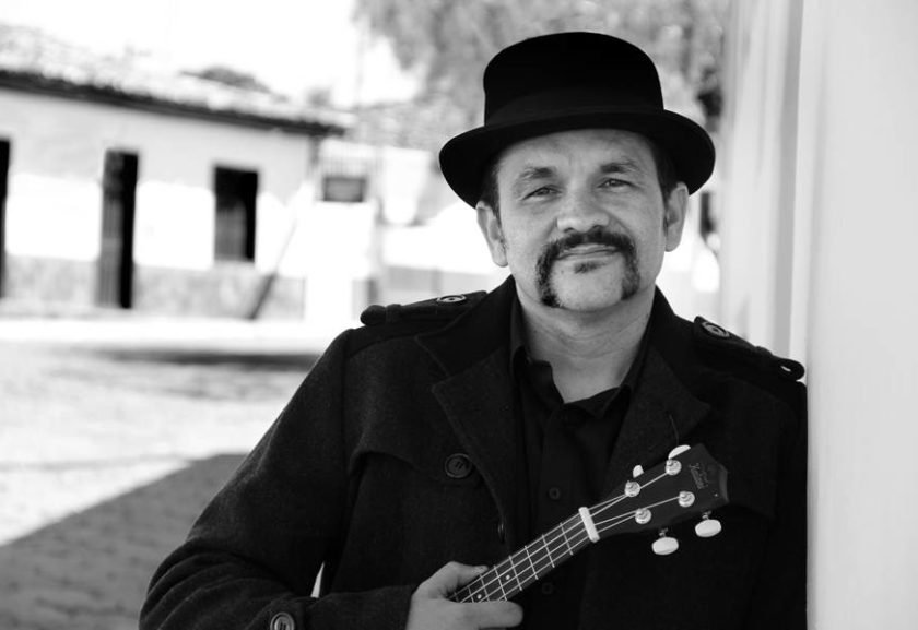 Após duas bandas em 20 anos, Marcelo Marcelino lança primeiro CD solo