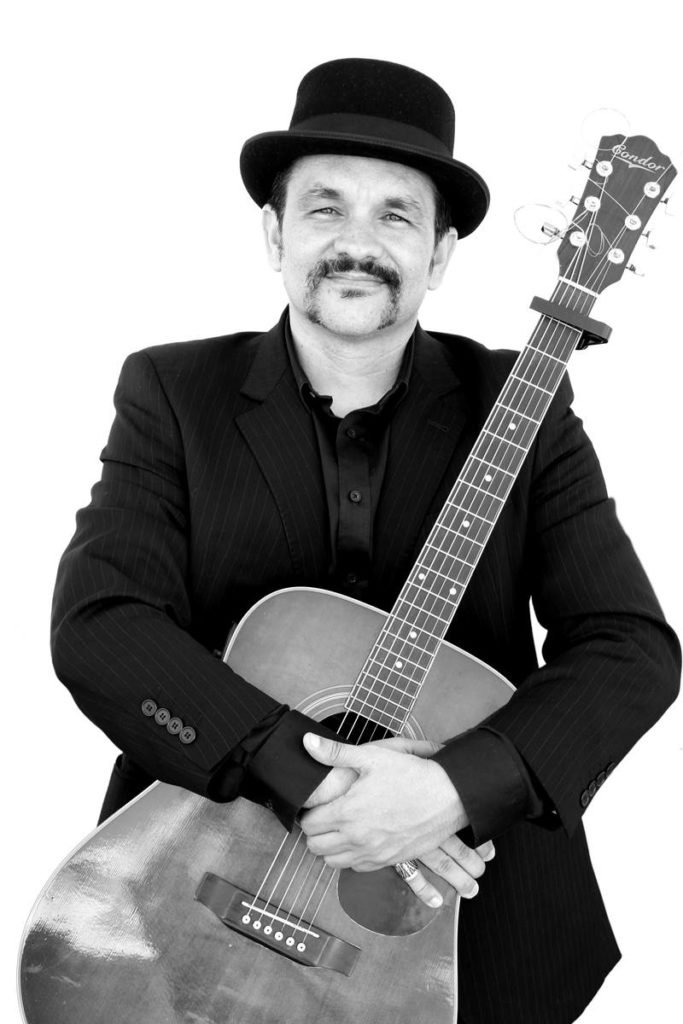 Após duas bandas em 20 anos, Marcelo Marcelino lança primeiro CD solo ...