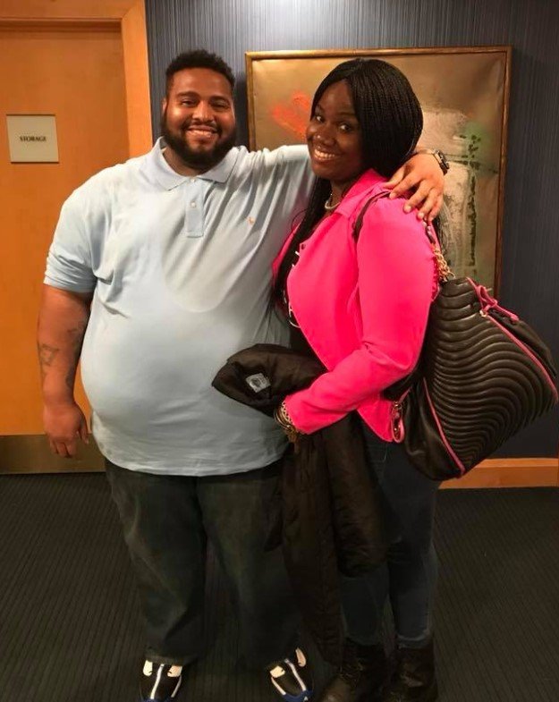 Homem sofre racismo em aeroporto e capricha na resposta