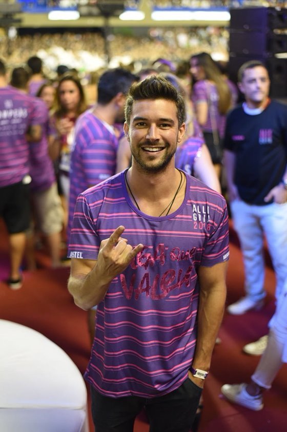 After do BJay fecha Carnaval 2018 na Sapucaí e anuncia novidades ...