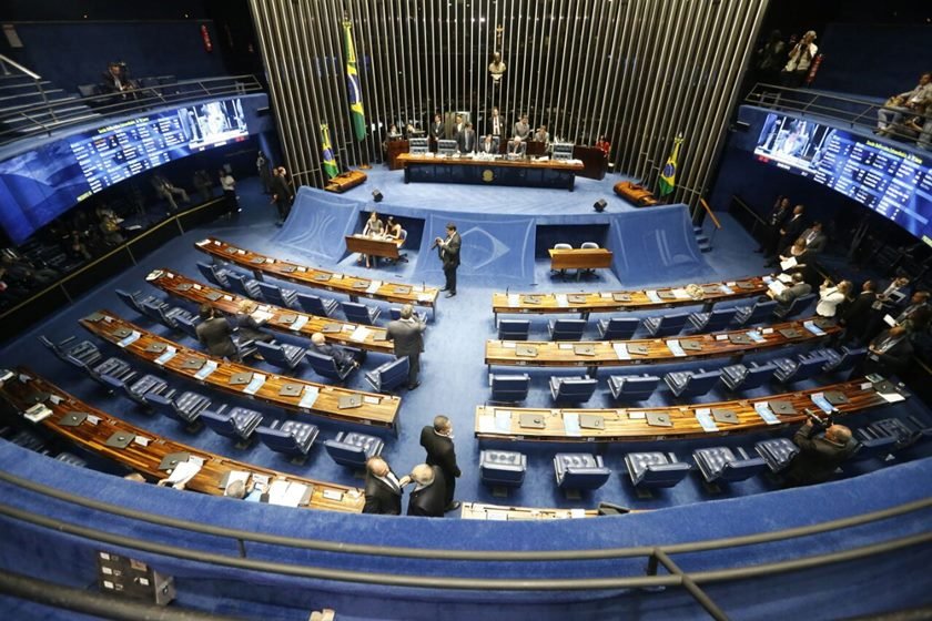 Senado aprova projeto sobre cobrança do ISS de apps como Uber e Cabify ...