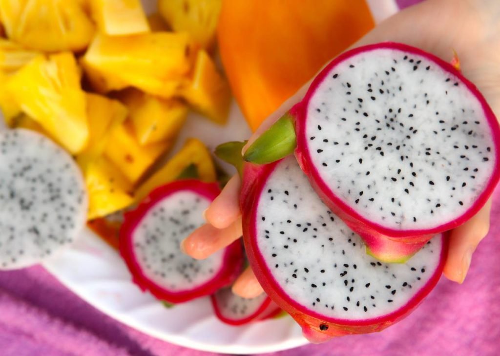 Fruta da temporada: descubra 5 receitas com a exótica pitaia | Metrópoles