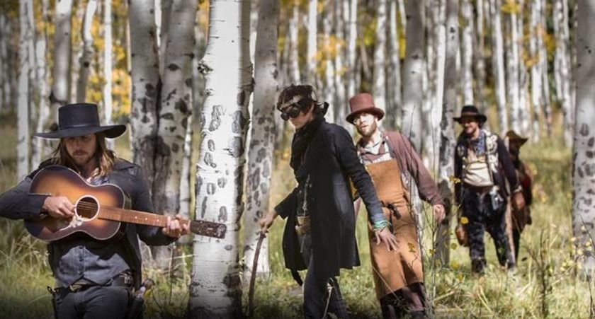Netflix divulga trailer de Paradoxo, filme estrelado por Neil Young