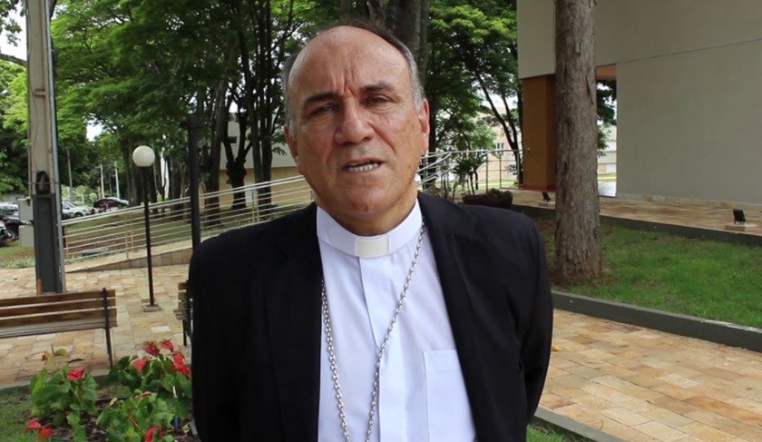 De volta à casa episcopal, bispo de Formosa diz ser vítima de armação ...