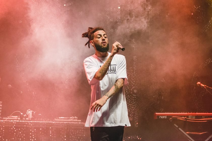 Rapper Rael se apresenta na 25ª edição da Melanina | Metrópoles