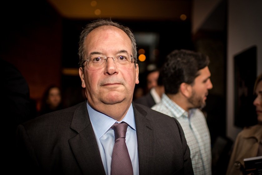 Advogado Leonardo Ranña lança livro em noite de autógrafos | Metrópoles