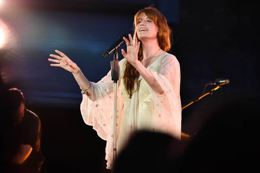 High As Hope: Florence and the Machine volta mais intimista em disco ...