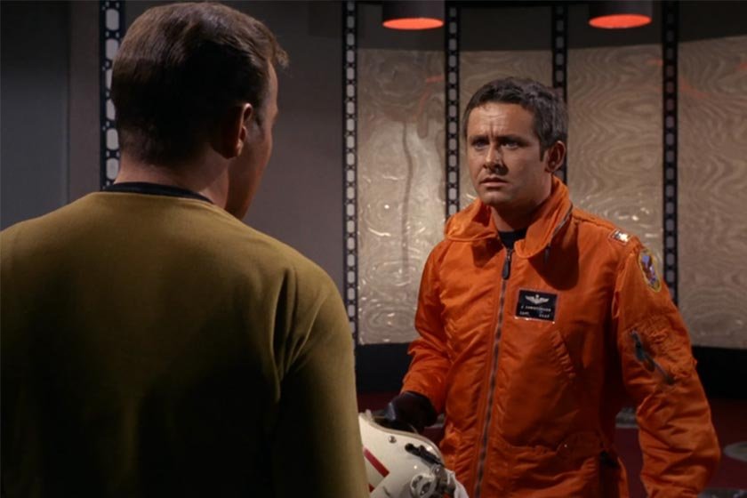 Morre aos 85 anos Roger Perry, ator de Star Trek | Metrópoles