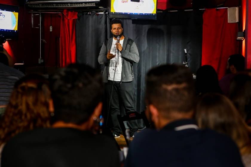 Nova geração do humor brasiliense aposta no stand-up comedy | Metrópoles