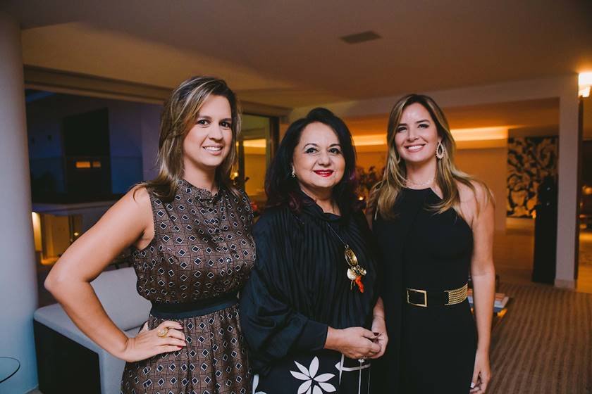 Mayra Perin abre as portas para celebração do b-day de Isabelle Jabour ...