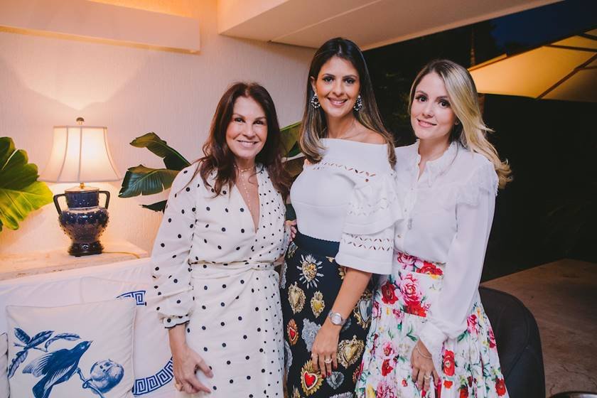 Mayra Perin abre as portas para celebração do b-day de Isabelle Jabour ...