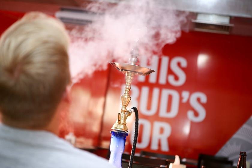 Dez lugares para fumar narguilé em Brasília | Metrópoles