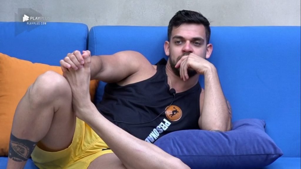 A Fazenda 2018: Caique Aguiar deixou SBT por cachê 30 vezes maior ...