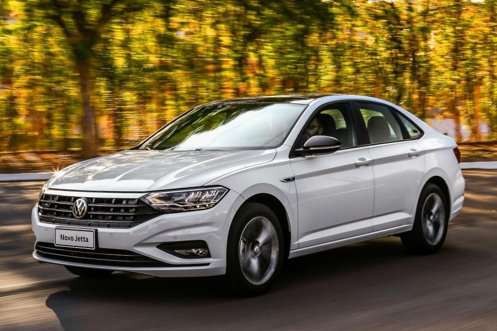 Novo Jetta ganha mais equipamentos, fica maior e mantém o motor 1.4 ...