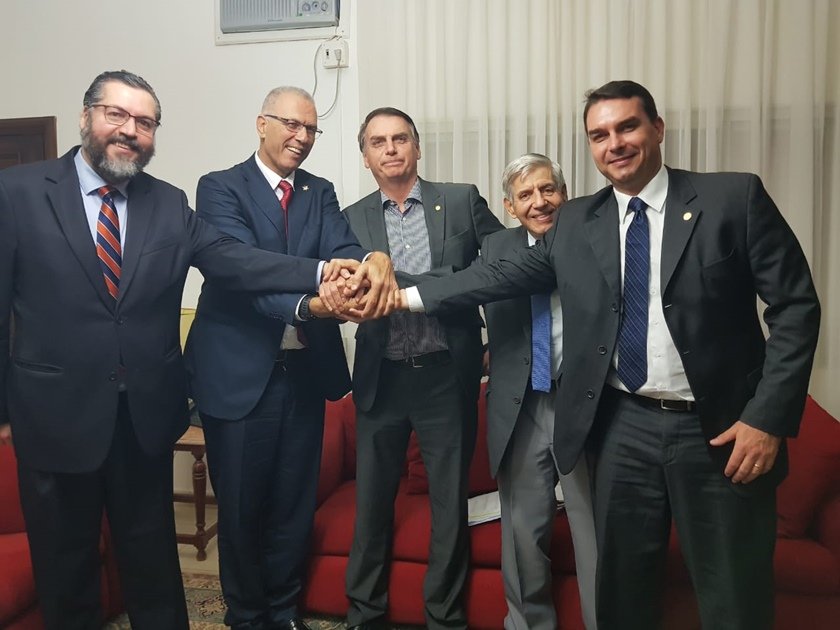 Bolsonaro faz novo encontro com embaixador de Israel | Metrópoles