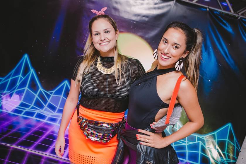 Flash back: Julia Mendonça comemora aniversário com balada retrô ...