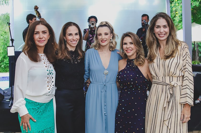 Mayra Perin celebra aniversário com quatro atrações musicais