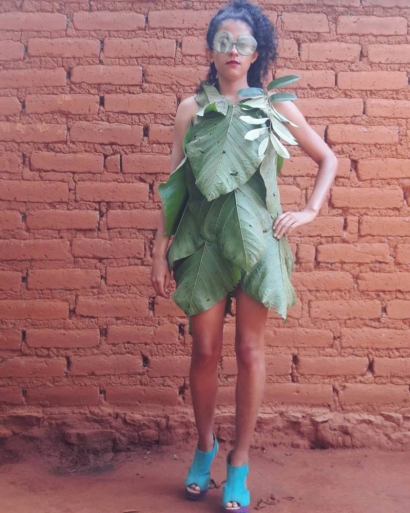 Conheça a youtuber tocantinense que faz paródias de looks de famosas ...
