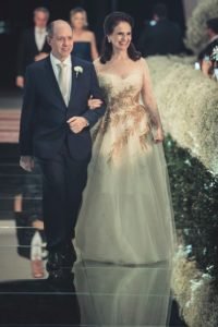 Luciana Ferrer e Nicola Margiotta casam-se na Catedral de Brasília